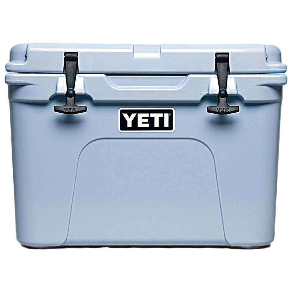 YETI Tundra Cooler 35 in Ice Blue – Country Club Prep